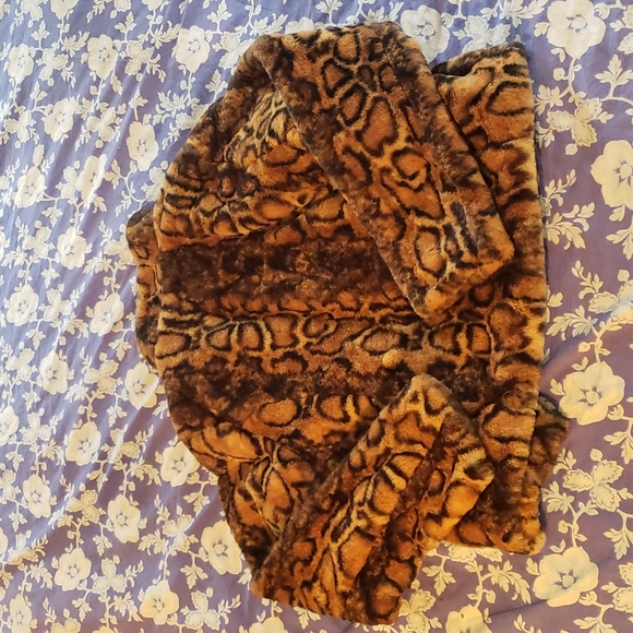 Source Unknown | Jackets & Coats | Fuzzy Leopard Print Jacket | Poshmark